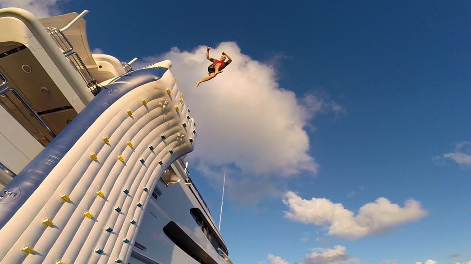 FunAir MoreFun | BLU3 Diving Systems